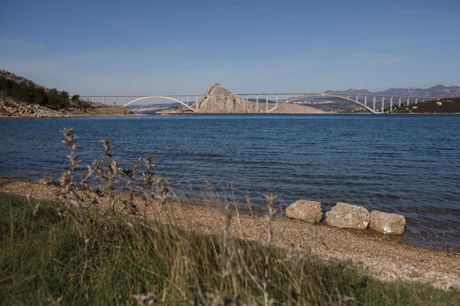 Uvala Voz, Krčki most | Lokacije | Kvarnerska filmska komisija